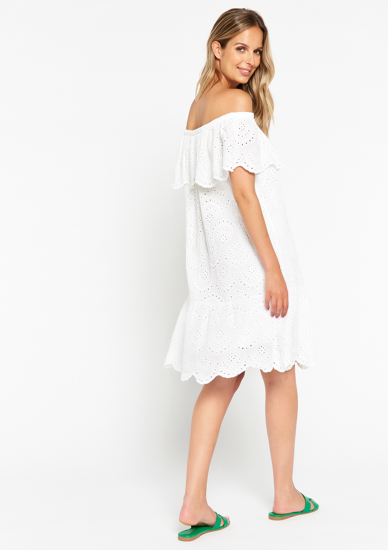 Off shoulder dress in embroidery - LolaLiza